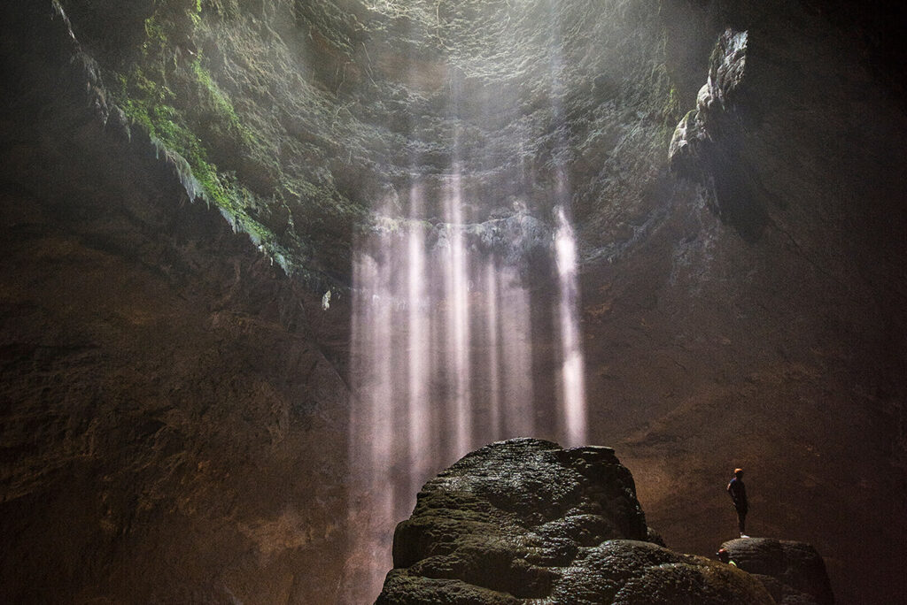 Jiso Iluminación Spain – Frankfurt